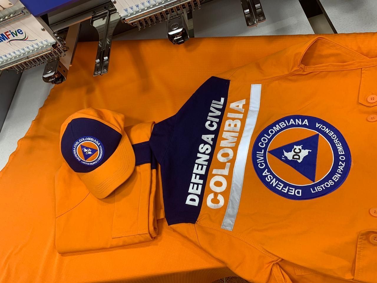 Uniforme Bordados Incluye Insignias Bordadas